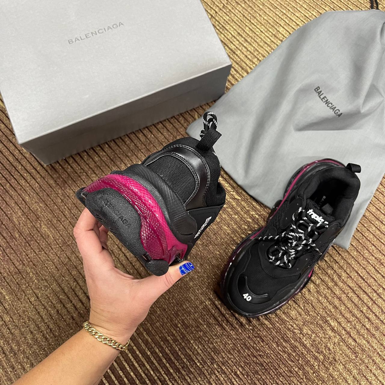 balenciaga ayakkabi triple siyah seffaf taban