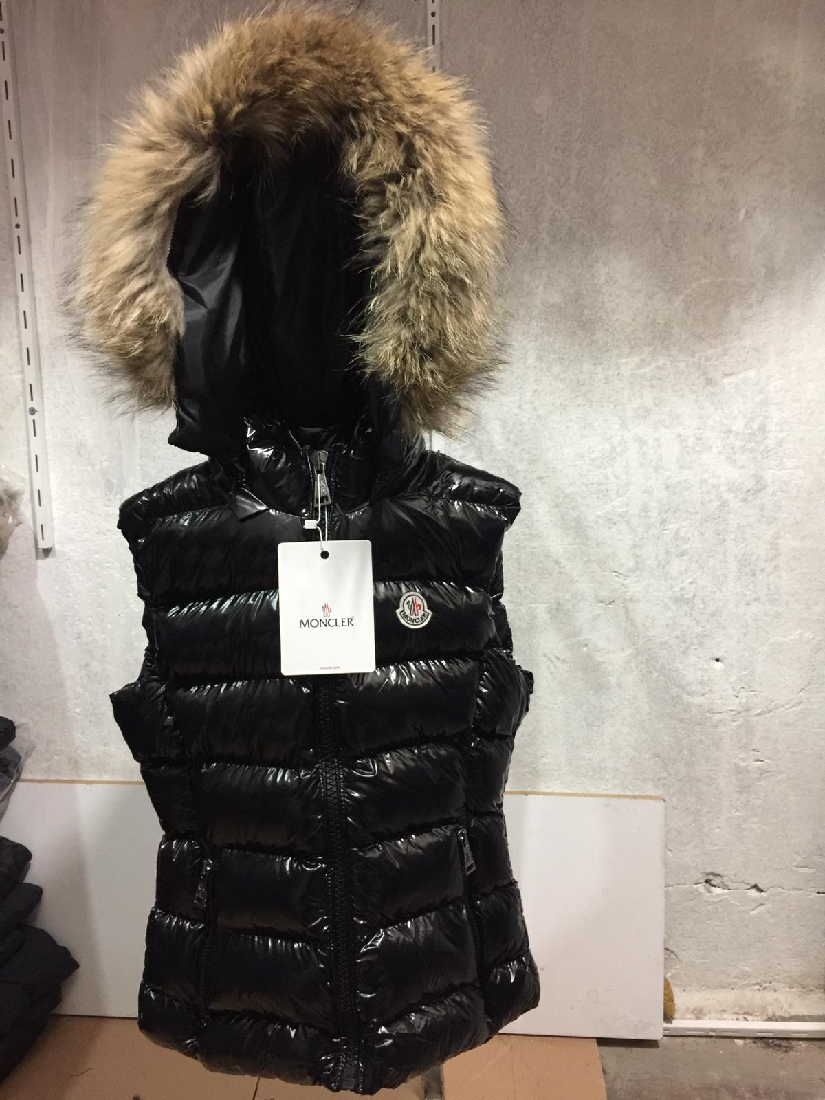 moncler yelek parlak siyah kapusonlu - Çanta Nişantaşı