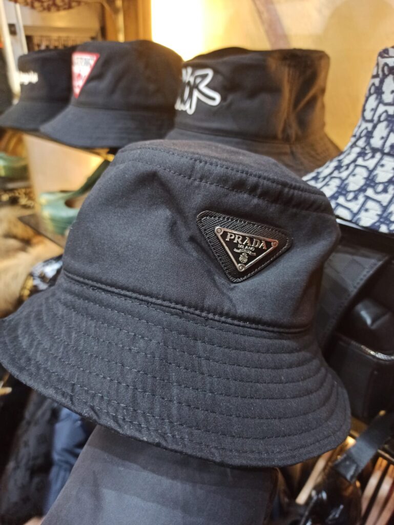 prada sapka yuksek kalite siyah