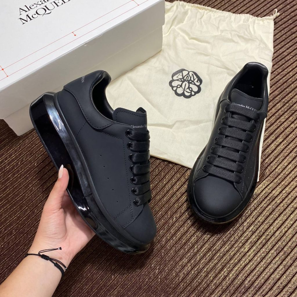 alexander mcqueen ayakkabi sneaker siyah seffaf taban
