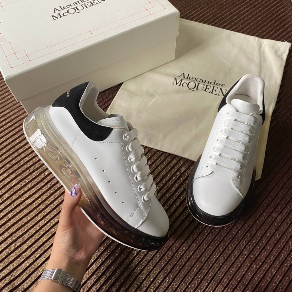 alexander mcqueen ayakkabi sneakers erkek beyaz siyah seffaf taban